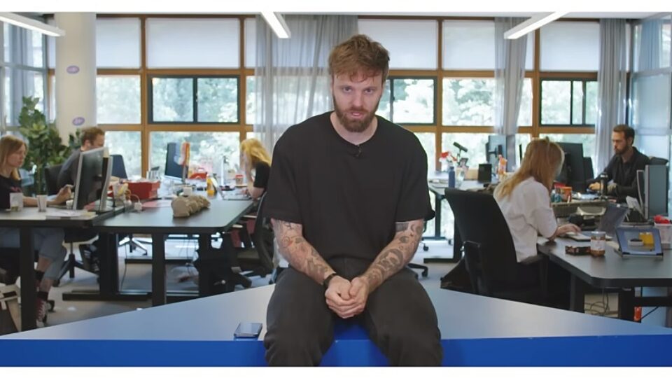 NieuwNieuws | Gewapende man op Mediapark wilde Tim Hofman doden